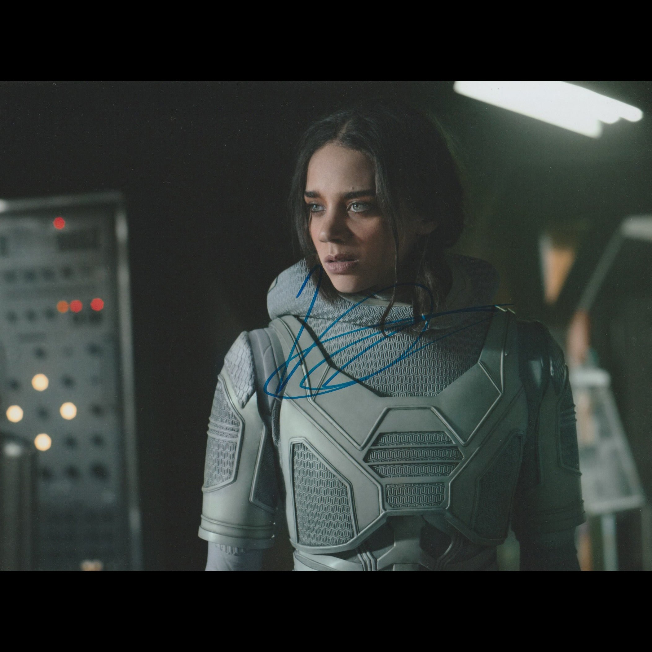 Hannah JOHN-KAMEN – Fresh and French autographs